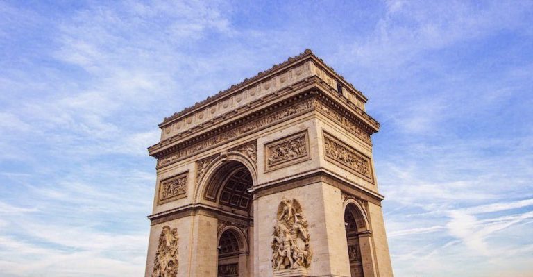 20 Famous landmarks in France (+ map) | 2023 French landmark guide
